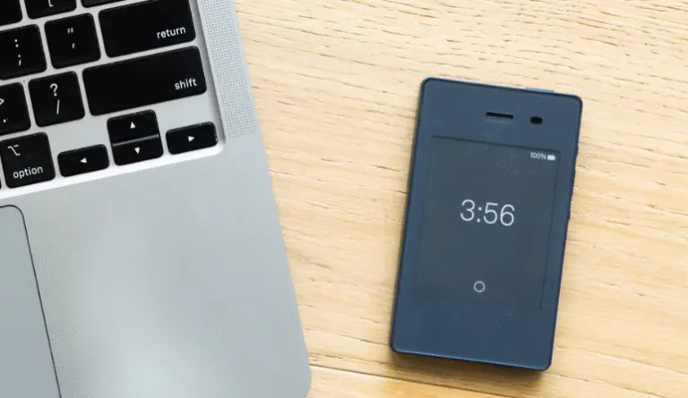Best Smartphone Alternatives For Adults In 2026 - Vokeme
